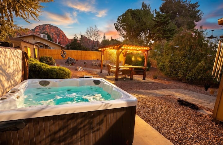 Sedona Hummingbird Luxurious 3-bedroom Retreat - Sedona, AZ