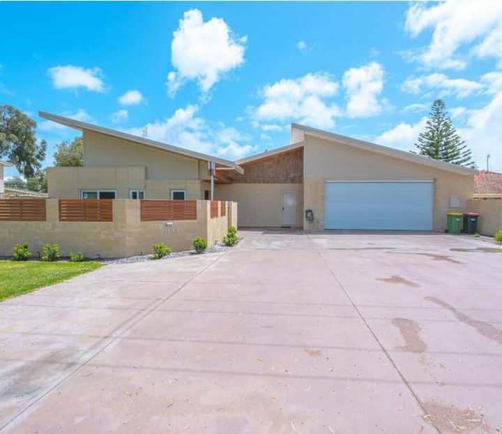 Things Of Stone & Wood Is A Uniquely Designed And - Lancelin