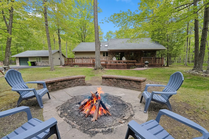 Moonlight Cabin Located In Baileys Harbor - Baileys Harbor, WI