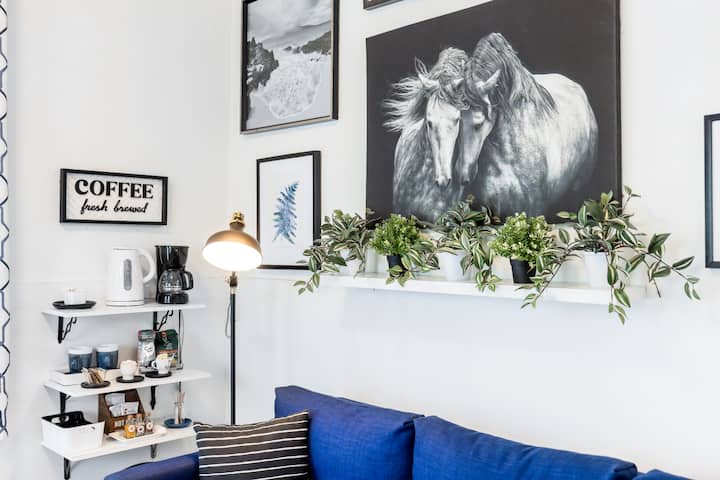 Holiday Gem Bishop Arts! 40 Steps To Bishop St. - Highland Hills - Dallas