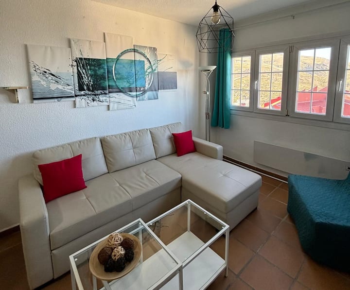 1 Bedroom In Arttyfal Building With Parking - Sierra Nevada