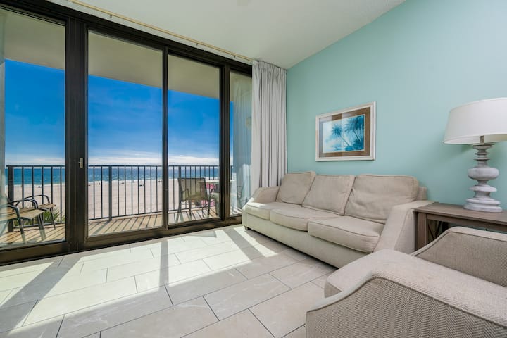 Phoenix All Suites 604 Beach Front Hotel Suite - Gulf Shores, AL