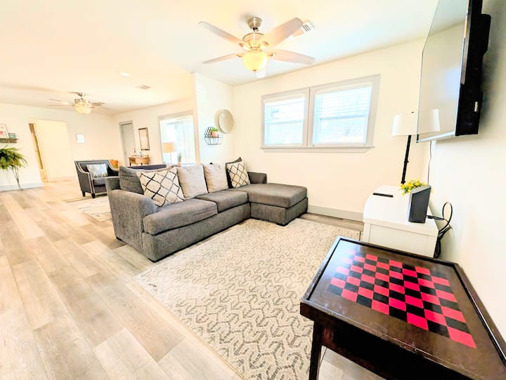 Renovated Home With Fenced Yard - Lowell, AR