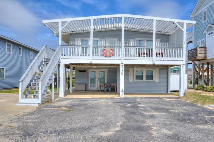 Charming 2br Duplex With Ocean Views In Oak Island, Perfect For Family Getaways. - Oak Island, NC