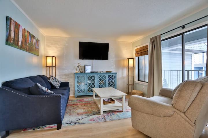 550 Surf ~2b/2b~ Family Friendly Gated Mb Resort - Near Myr - South Carolina