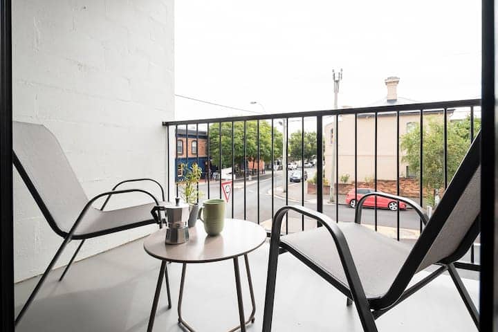 Cbd Apartment With Wifi & Parking - Launceston