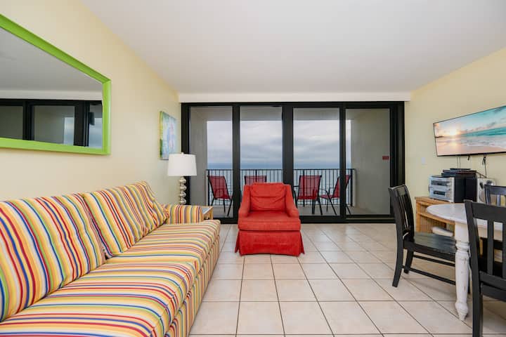 Island Winds* 2 Bedroom! **Gulf Front** - Gulf Shores, AL