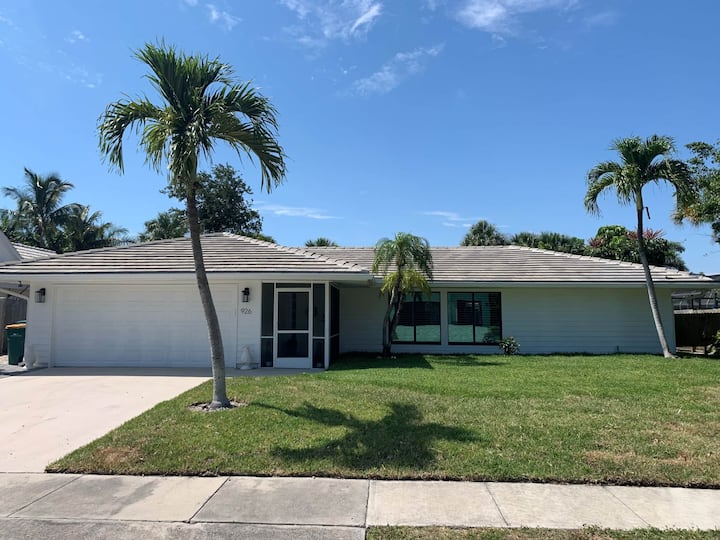 5 Minute Walk To Beach-private Pool-updated - Marco Island, FL