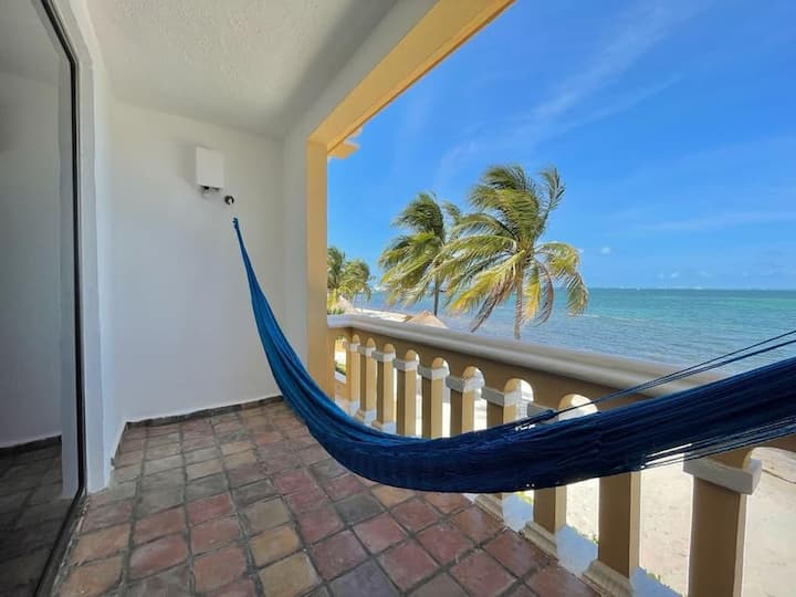 Ideal Place, Beachfront W/ Ocean Views! - Cancún