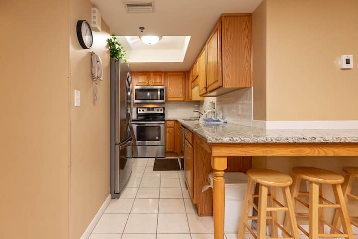 2nd Floor! Phoenix Ii - Two Bedroom Condo On The Beach! - Foley, AL