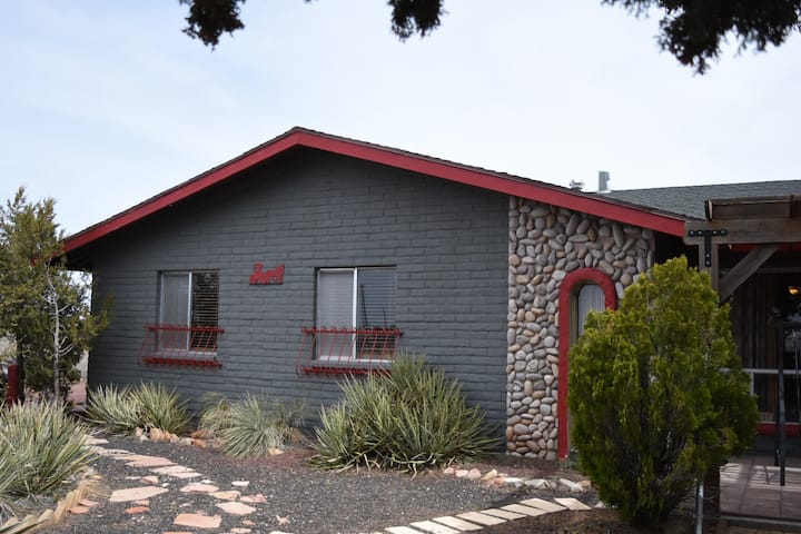 Hopi Room #2 / Family Suite In Bed & Breakfast - Arizona