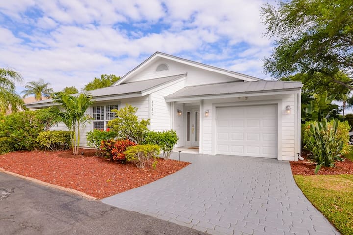 The Sandpiper Beach House On Hutchinson Island! - Jensen Beach, FL