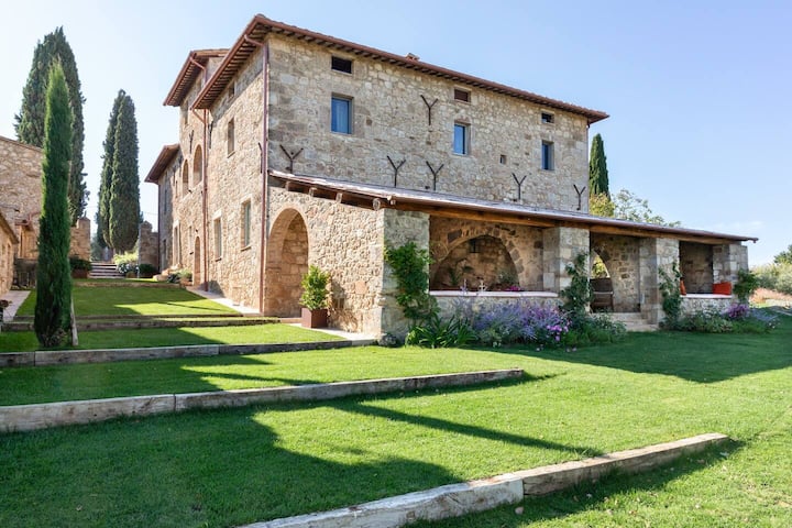 Royal Country Villa - Montepulciano