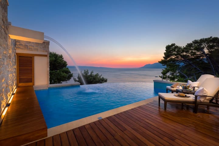 Luxurious Sea View Villa With Indoor Gym - Baška Voda