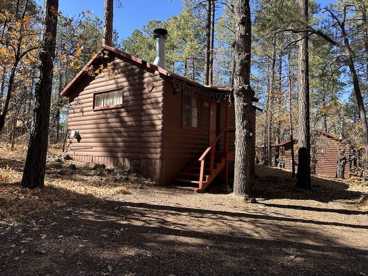 Whispering Pines Resort- Cabin #2 (Highway Front) - Pinetop-Lakeside, AZ
