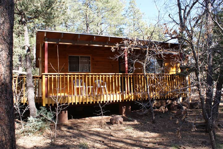 Whispering Pines - Cabin 30 (Spa Tub)