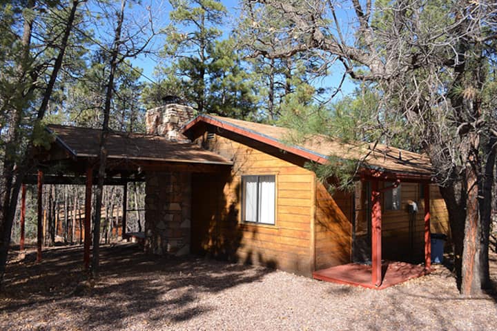 Whispering Pines Resort- Cabin #7 - Pinetop-Lakeside, AZ