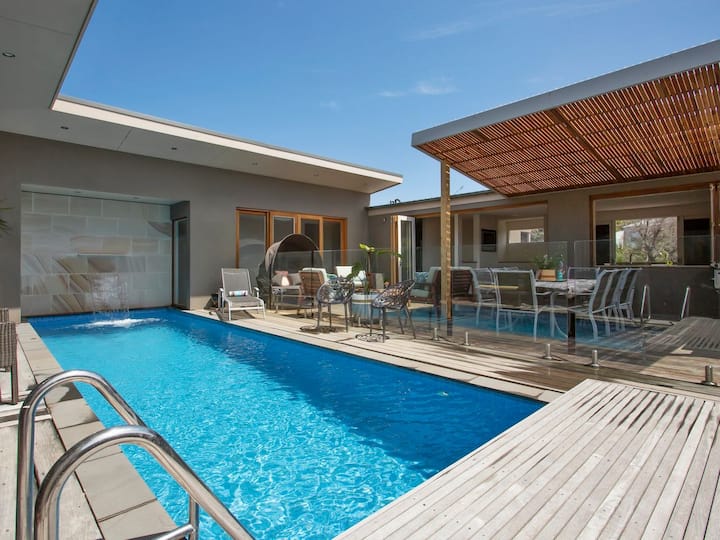 Tarakan Escape Sorrento - Sorrento