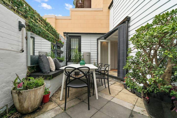 Perfect Laneway Terrace, Surry Hills - Surry Hills