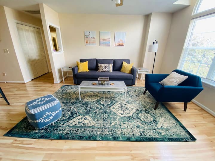 Close 2 East Beach, Eov, King Bed, Top Floor - Norfolk, VA