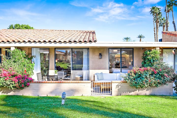 Sunrise Sanctuary: Monthly Retreat With Pool - Rancho Mirage, CA