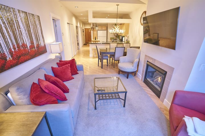 Snowstar Hideaway - Hot Tub, Gym, Walk To Ski Lift - Ketchum, ID