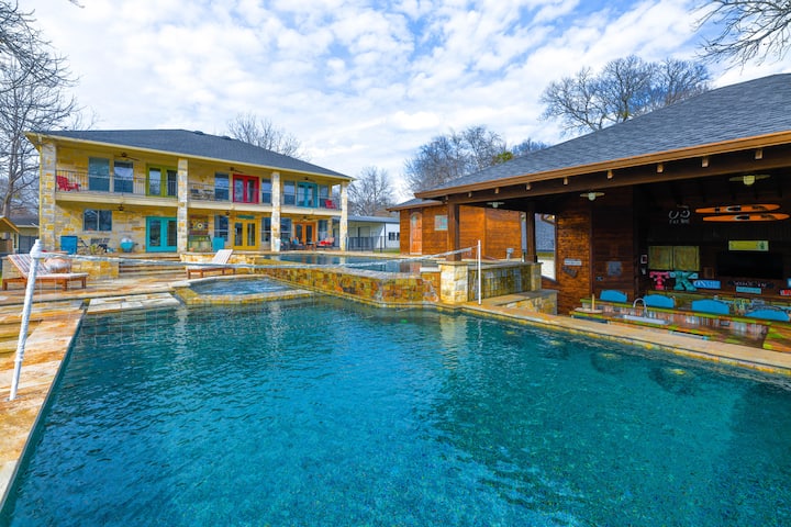 Lakeside Retreat W/ Pool, Outdoor Kitchen & More - Longhorn Cavern State Park, Burnet