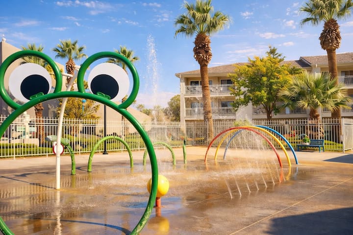 V 31| 3-level Townhome *Pool* Hot Tub * Pickleball - Utah