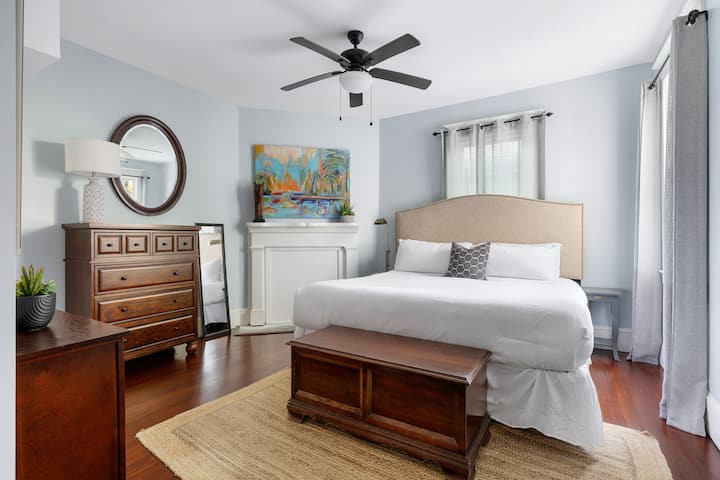 Blackberry Suite 3br 2ba | Steps To King St! - Charleston, SC