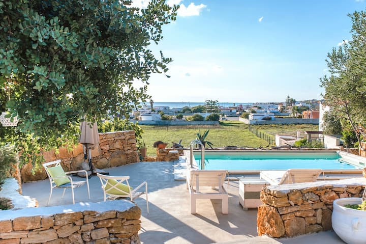Sea Villa With Private Pool Located In Torre Ovo, Apulia - Campomarino