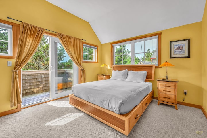 Beach Access-dogs Ok-lookout Tower-la Dolce Vita - Pacific City, OR