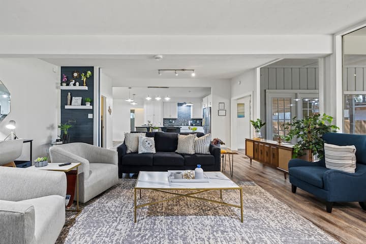 The Cristol Haus, Gorgeous Modern Space In Town! - Fredericksburg, TX