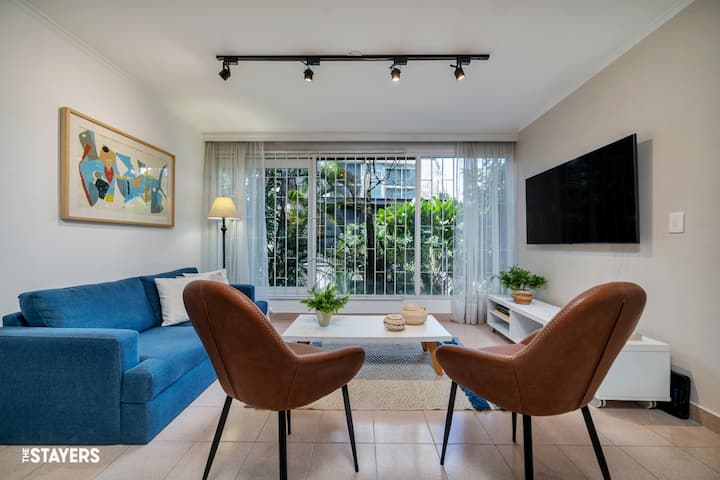 Spacious 2br Apt W Fast Wifi - Medellín