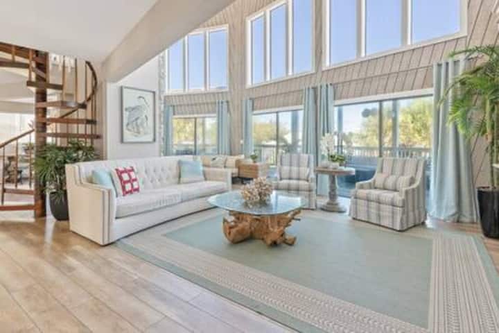 Gorgeous Beach Style Home Minutes From Beach! - Palm Coast, FL