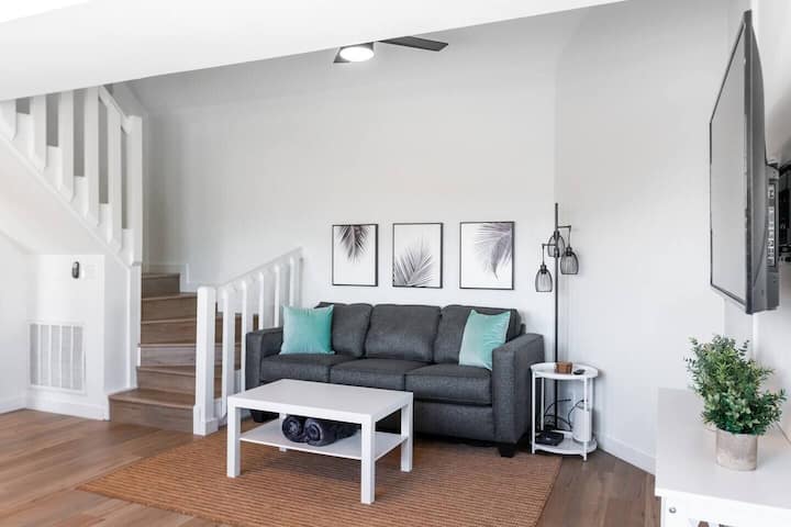 Easy Walk To Beach, Boardwalk, & Lake! King Beds! - Carolina Beach