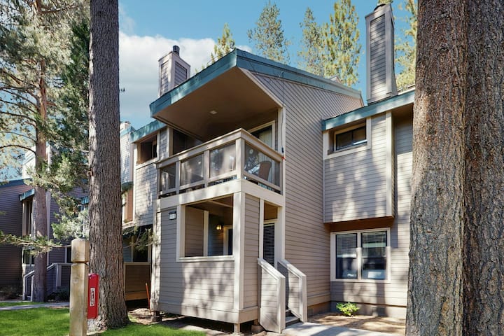 1br Lakefront | Dock | Pool/ Hot Tub | Firepit - South Lake Tahoe, CA