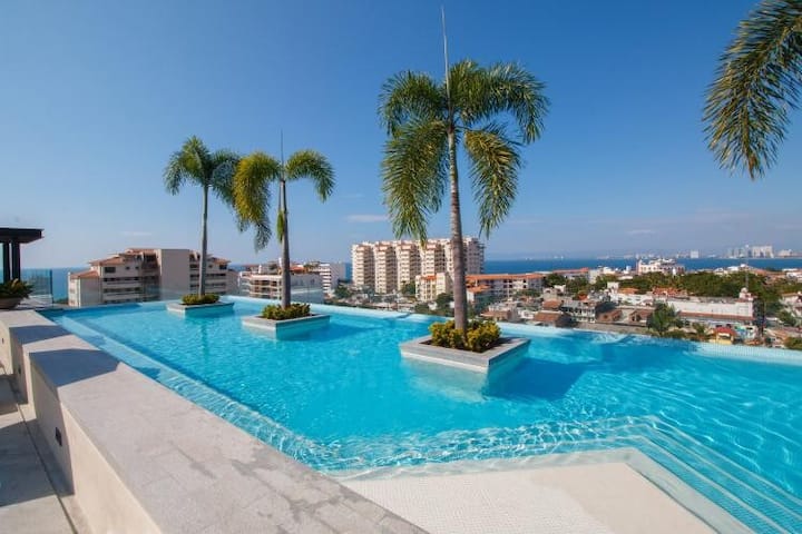 Best Location! Middle Of Romantic Zone 1 Bd 2 Ba - Conchas Chinas