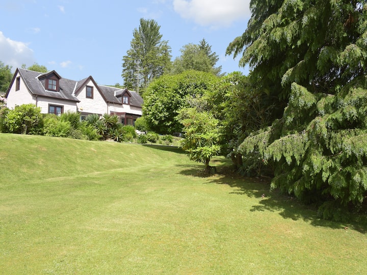 Cluniter Cottage - Largs