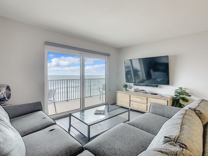 Wake Up To Ocean Views! Beachfront Balcony | Pool | Car Free Beach | Shore Villas - New Smyrna Beach, FL
