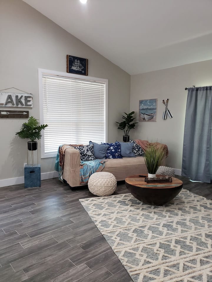 Texoma Cabin | Boat Parking | Massage Chair &Bikes - Lake Texoma