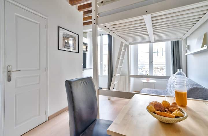 Pretty Mezzanine Studio In The Heart Of Paris (2f) - Paris