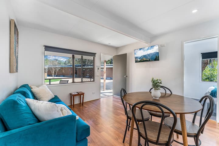 Two Bedroom Cabin - Bright