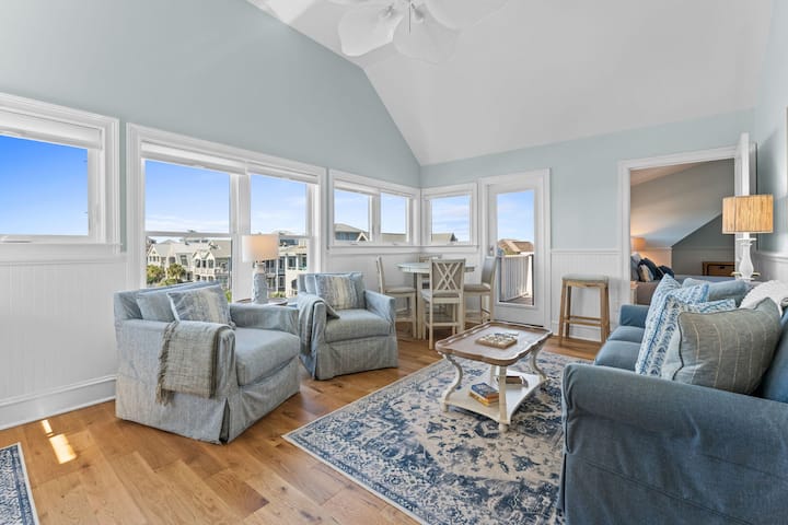 The Marsh Harbour Inn-yacht Master Suite - Bald Head Island, NC