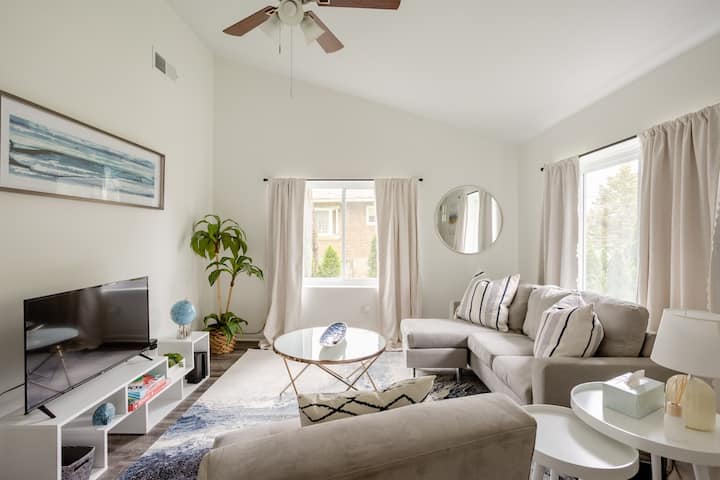 Trendy Home + 39th St/ku Med + Firepit + Longstays - Kansas City, KS