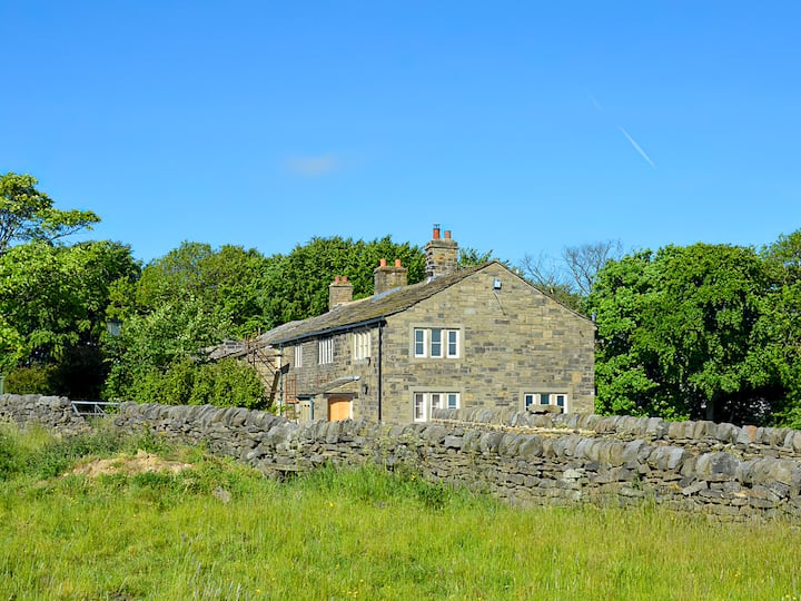 Higher Kirkstall Wood Farm - Ilkley