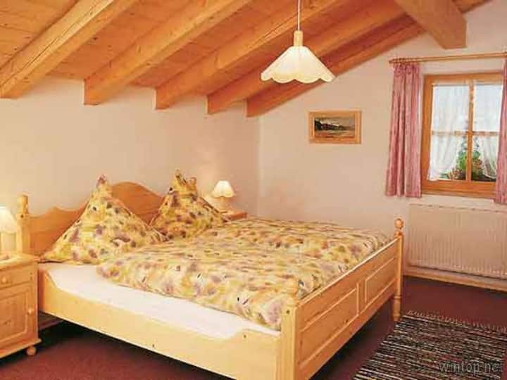 65 M² Ferienwohnung ∙ 2 Schlafzimmer ∙ 6 Gäste - Grafenau