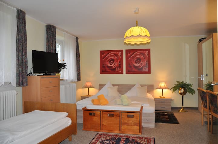 Pension ∙ 1 Schlafzimmer ∙ 4 Gäste - Bayern