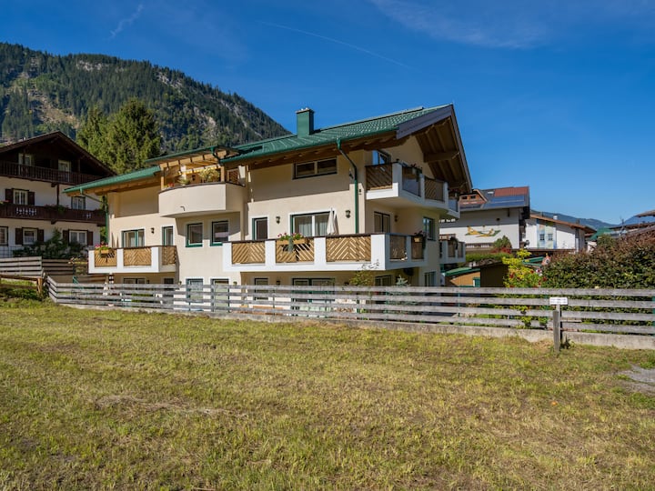 Rosa By Interhome - Mayrhofen