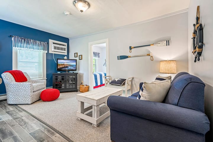 Beautiful Inn, Lighthouse Landing. #4 Starfish - Ogunquit, ME