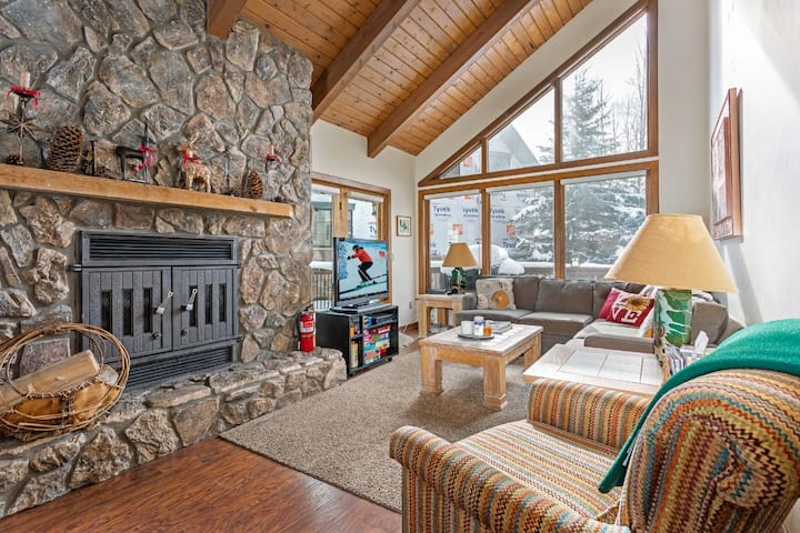4bedroom + Loft, Near Lift, Fireplace, Prv Hot Tub - Vail, CO